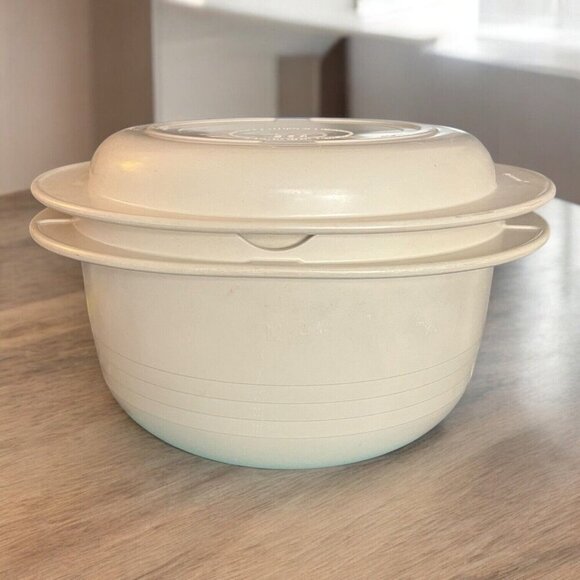 Tupperware | Kitchen | Vintage Almond 2 Piece Tupperware Tupperwave ...